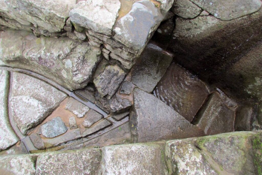 Machu Picchu y su Construcción Sobre Fallas Tectónicas